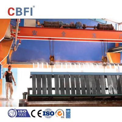 Cina 100 tonnellate di acqua di salamoia macchina di blocchi di ghiaccio acqua di ghiaccio alimentare raffreddamento impianto di blocchi di ghiaccio risparmio energetico in vendita