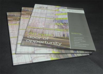 中国 Slivery 熱い押すことをの小冊子の印刷サービス印刷する多彩な注文カタログ 販売のため