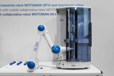 中国 工業用ロボットの腕YASKAWA HC10の共同10kgペイロード1200mmの腕のロボット 販売のため
