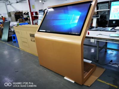 Cina Display interattivo touch table da 65 pollici con memoria DDR3 2GB/4GB/8GB in vendita
