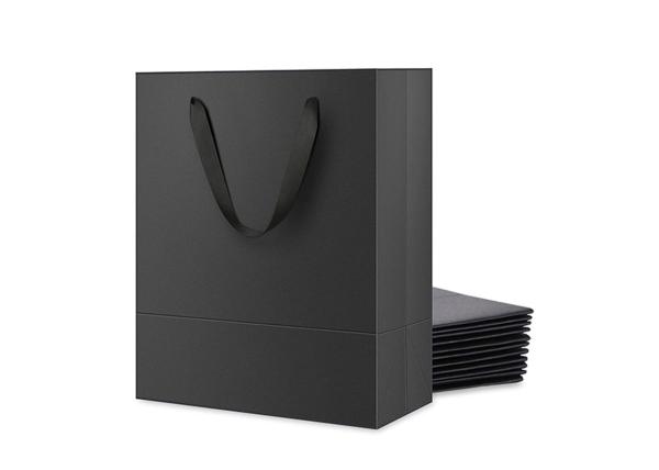 Shoes And Clothes Luxury Store Packaging Paper Bags 200g 250g 300g Custom Logo