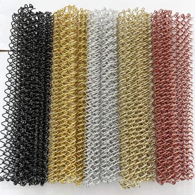 China Diferentes cores de alumínio cadeia de correio malha de arame de aço inoxidável cortinas de malha de metal para tetos cortina de trilho embutida teto à venda