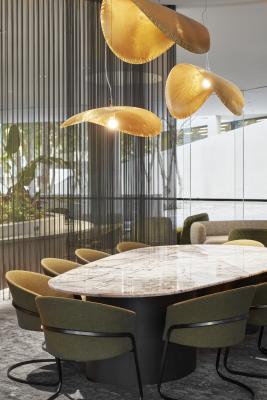 Cina Bobina decorativa in metallo dorato, rete metallica in lega di alluminio, tenda a soffitto, tendina a catena, striscia di collegamento, tendaggio per la decorazione d'interni in vendita