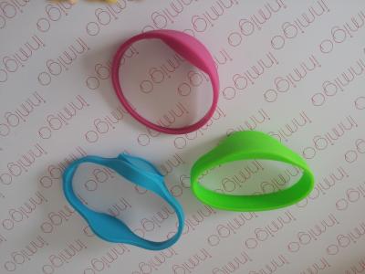 China Festival events silicone passive uhf rfid wristbands tag for sale