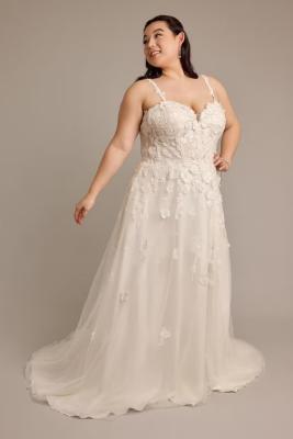 Stunning Sweetheart Neck Plus Size Appliques Lace  Spaghetti Strap Chapel Train Lace-up Ivory Tulle Wedding Dress