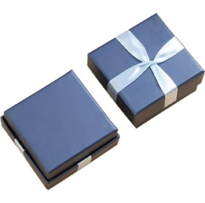 Cina Contenitore di regalo del braccialetto del cartone di PMS del contenitore di regalo dei gioielli dell'orecchino di Logo Ring FSC CMYK della stampa in vendita