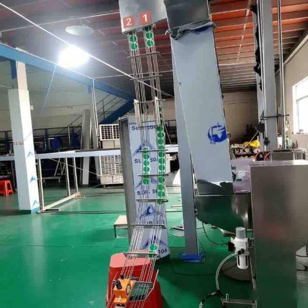 Quality 220V Pet Plastic Bottle Cap Assembly Machine Manufacturing 2500pcs/Hr for sale