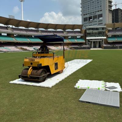 China Outdoor PP Material Portable Multi Purpose Pp Plastic Turf Protection Event Flooring for sale