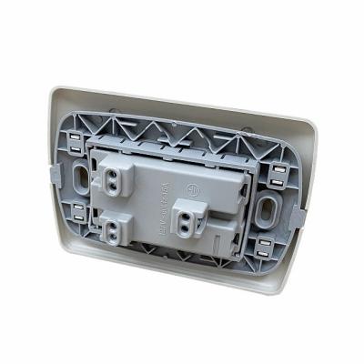 Cina sbocco di parete elettrico decorativo bianco dei piatti di parete 15A in vendita