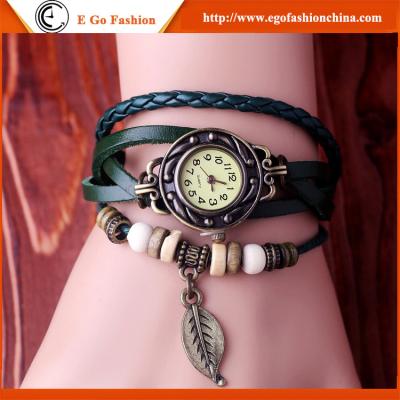 China Leaf Pendant Watch Bracelet Watch Girl Female Leather Watch Unisex Quartz Retro Watches for sale