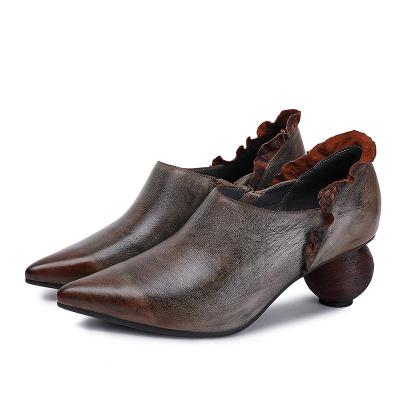 China S345 New Pointed Fashion All-Match High Heels Handmade Ethnic Style Retro Leather Women'S Shoes Manufacturers for sale