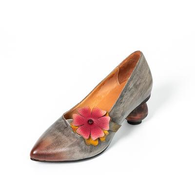 China S381 Spring New Flowers Handmade Leather Single Shoes Pointed Toe Retro Thick High Heel Women'S Shoes Wholesale for sale