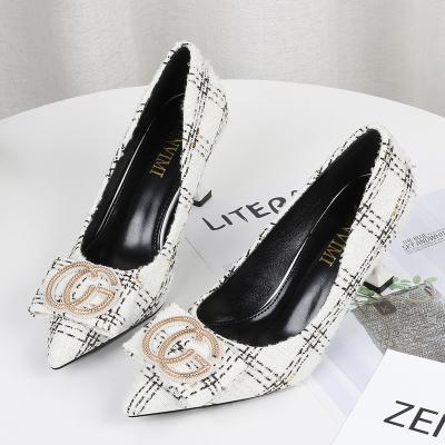 China ZM033 201-1 Spring And Summer 2020 New Solid Color Metal Buckle Pointed Stiletto Sexy Single Shoes Elegant Wedding Shoes for sale