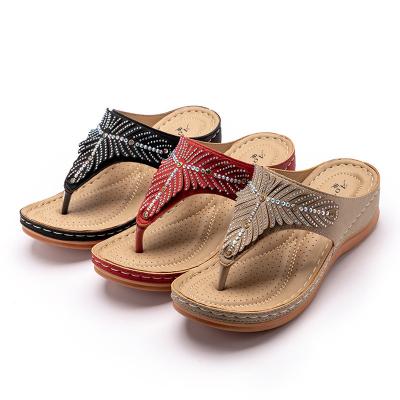 China BS077 BS077 Europe And The United States 2021 New Slippers Women Summer Fashion Rhinestone Wedges Sandals Foreign Trade for sale