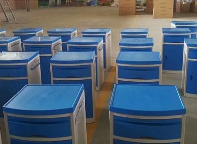 Cina Governo paziente di plastica del lato del letto dell'ospedale dell'ABS con altezza dei cassetti 780mm in vendita