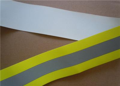 Cina Il nastro riflettente giallo-chiaro dell'abbigliamento cuce su 1 larghezza di cm per gli indumenti in vendita