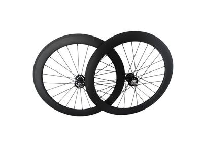 China la rueda de disco del carbono de la pista 700C T700, bici fija del engranaje de la anchura de 23m m rueda el remachador tubular en venta