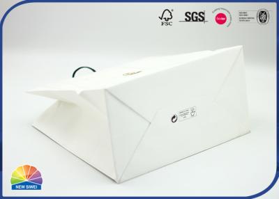 Cina Sacchetti della spesa UV della carta di specialità del punto con la maniglia tessuta di lusso del nastro del cotone in vendita