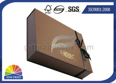 中国 カスタマイズされた設計リボンの閉鎖のボール紙のギフト用の箱 4C の印刷 販売のため