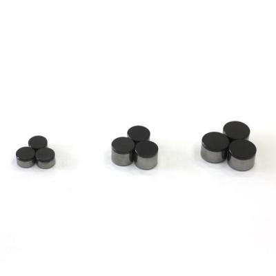 中国 油井のガス掘削は1308 1313 1613 1616 1919/pdcカッターのtungstoneを挿入するためにPDCのカッターPDCをかんだ 販売のため