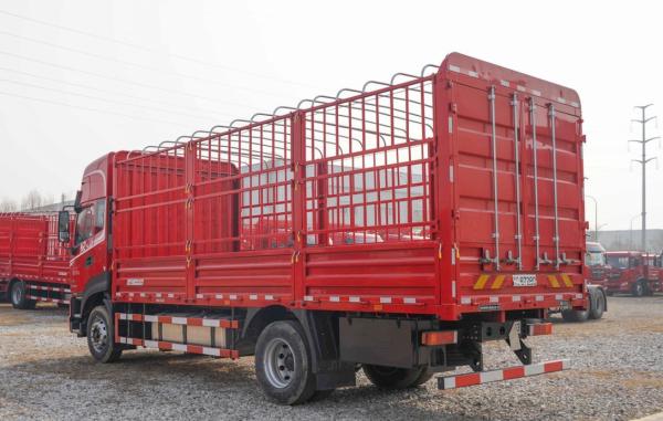 Quality Off Road Second Hand Trucks 4x4 5 Tons Dropside Lorry Cargo Truck for sale