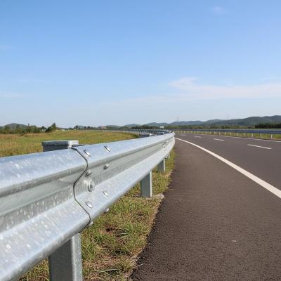 China Hot-dip Galvanized Highway Guardrail M180 with W-beam Shape and 80cm Height for Enhanced Road Safety for sale