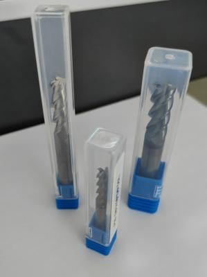 Cina HRC40 4 Flute Solid Carbide End Mill in vendita