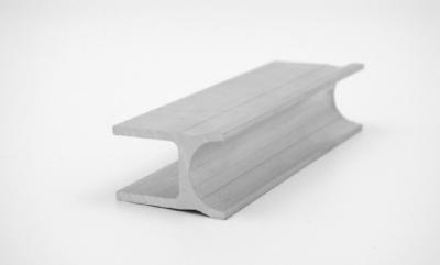 Cina Rivestimento espulso di alluminio lavorante del mulino di profilo di CNC per i ricambi auto in vendita