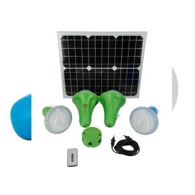 Cina Silicio monocristallino d'accensione domestico dei corredi del sistema a energia solare portatile con 4bulbs in vendita
