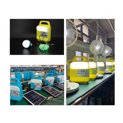 Cina Sistema energetico portatile di Mini Solar Power Lighting Kits con l'altoparlante e la radio del BT in vendita