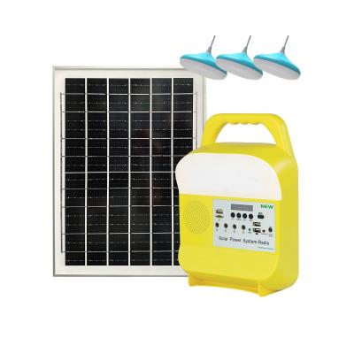 中国 屋外の照明のための8000mah電池が付いている20With6V携帯用太陽球根 販売のため