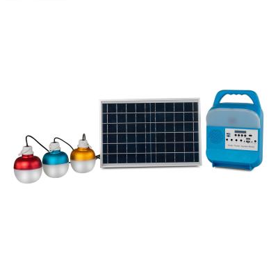 Cina FCC USB verso l'esterno il sistema di illuminazione domestico solare di 10W MP4 con 3 luci esterne in vendita