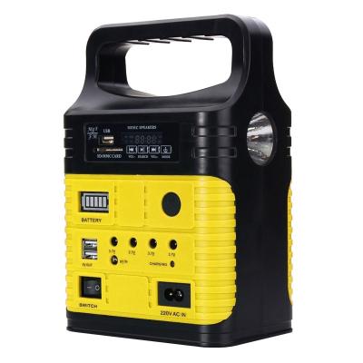 Cina sistema di illuminazione solare di poli avventura leggera solare telecomandata del pannello di 10W 6V in vendita