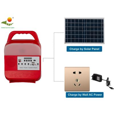 Cina Sistema di illuminazione domestico alimentato solare dell'OEM con la batteria SRE-689 di colore 8000mAh in vendita