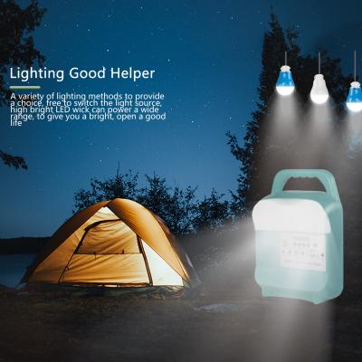 Cina del generatore solare portatile 3pcs sistema di illuminazione domestico 5W 3.7V con la radio di FM dell'altoparlante in vendita