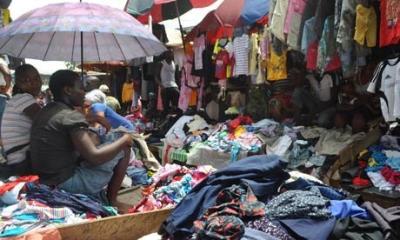 China Multi categoria que da cor um verão usado se veste por atacado para homens/mulheres/crianças à venda