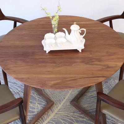 China FSC Restaurant Solid Walnut Dining Table Round Wood Dining Tables for sale