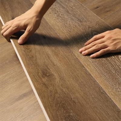 Cina Vinile della plancia di clic della pavimentazione del vinile di Piso Laminado 8mm SPC che pavimenta rivestimento UV in vendita