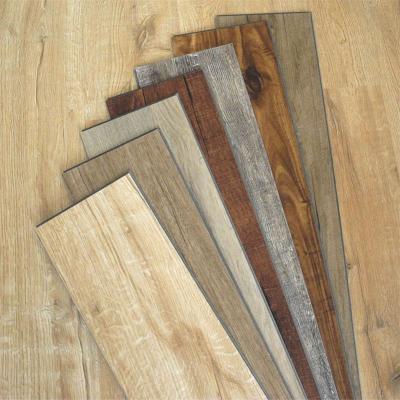 Cina Vinile della plancia di clic della pavimentazione del vinile di Piso Laminado 8mm SPC che pavimenta rivestimento UV in vendita