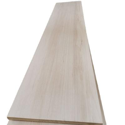 Cina Il FSC ha insabbiato il legno di solido innescato legname riveste il bordo di pannelli di legno del Paulownia del Taekwondo in vendita