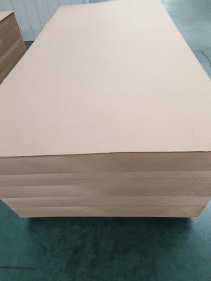 Cina Un bordo bianco del Mdf della melammina dei pannelli a base di legno 12mm del grado 9mm 18mm in vendita