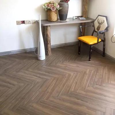 China Verzamelde vloer Herringbone Vinyl vloer Klik Spc vloer for sale