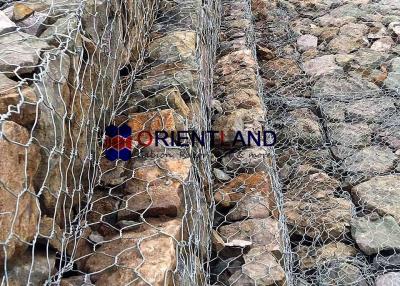 Cina Tipo esagonale torto doppio dei canestri della parete del gabbione del cavo di Geo per difesa costiera in vendita