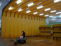 China Manual Folding Booth Bus Spray Booth Gas Heating 17000x5000x5000mm Back Wall Extraction for sale