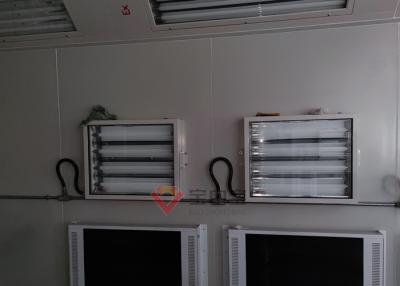 China Vehicle Spray Paint CE Standard Paint Booth With Exhausted Big Capacity Intake Fan for sale
