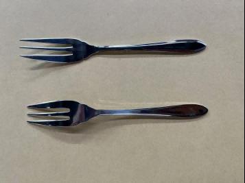 China Food Grade 304 Stainless Tableware Low MOQ Dessert Fork MC Mini Cake Utensil for sale