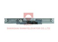 China 2 Leafs Elevator Center Opening Landing Door Device For Door System for sale
