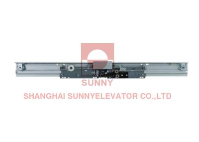 中国 2つの葉のエレベーターの中心のドア システムのための開始着陸のドア装置 販売のため