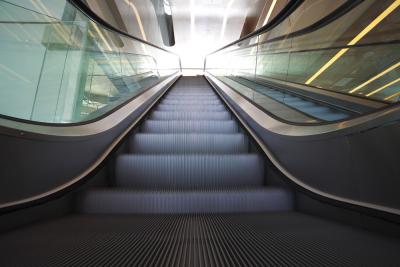 Cina Centri commerciali, angolo della scala mobile della passeggiata commovente dell'ufficio 30 gradi di velocità 0.4m/S in vendita