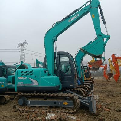 Китай Используемый экскаватор Sk75-8 Crawler Kobelco MIDI, перекупной японский землекоп Kobelco Sk75-8 следа на продаже продается